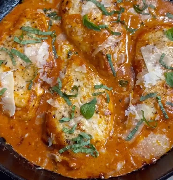 Spicy Chicken Alla Vodka by chefgenevieve